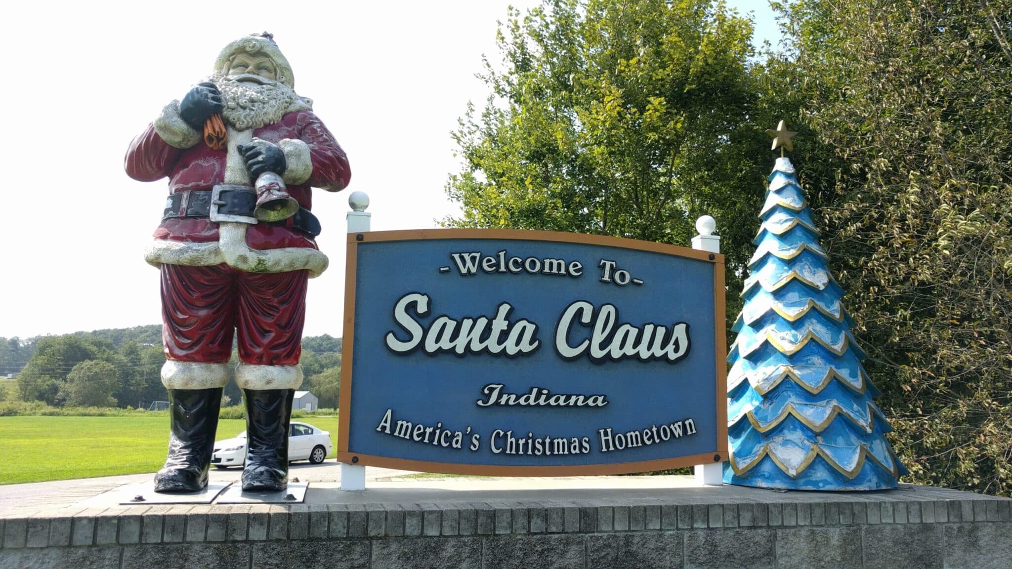 Welcome to Snowflake: 15 Christmassy-Named U.S. Towns That Stay Festive ...