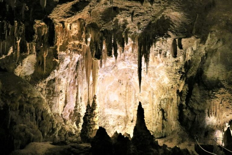 Adventure Calls: The 10 Best Caves to Go Spelunking – growmylifestyle.com