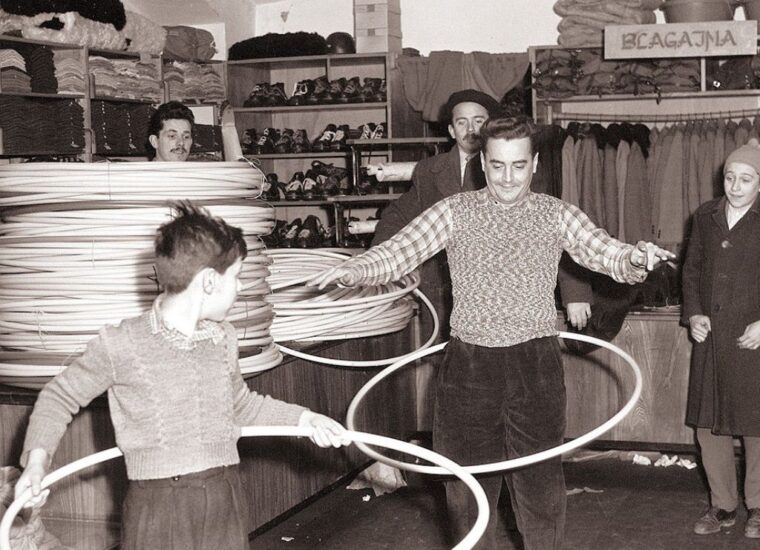 Vintage Playthings: The Toys That Defined a Generation ...