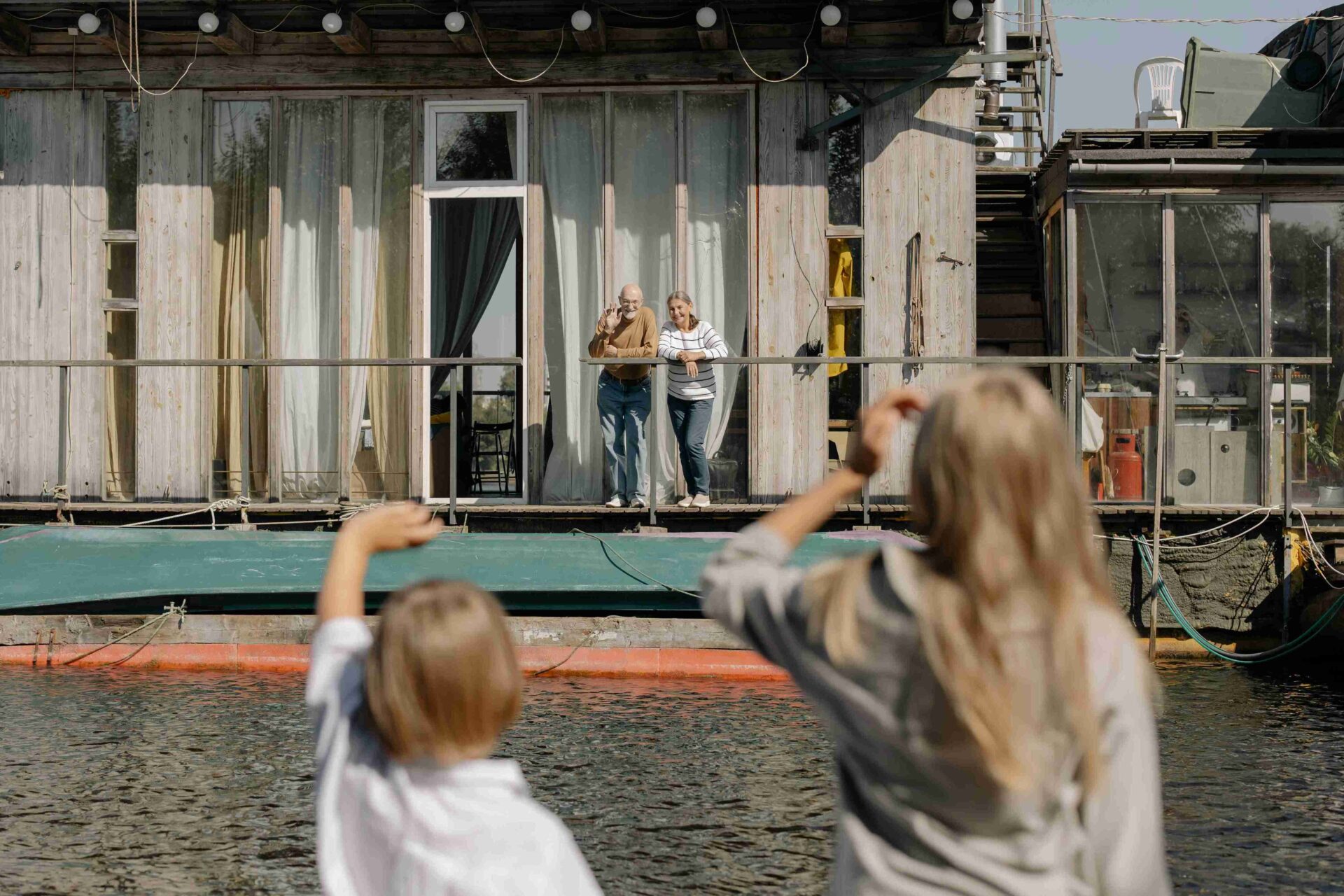 15 Tips to Become the Neighbor Everyone Wants Next Door ...