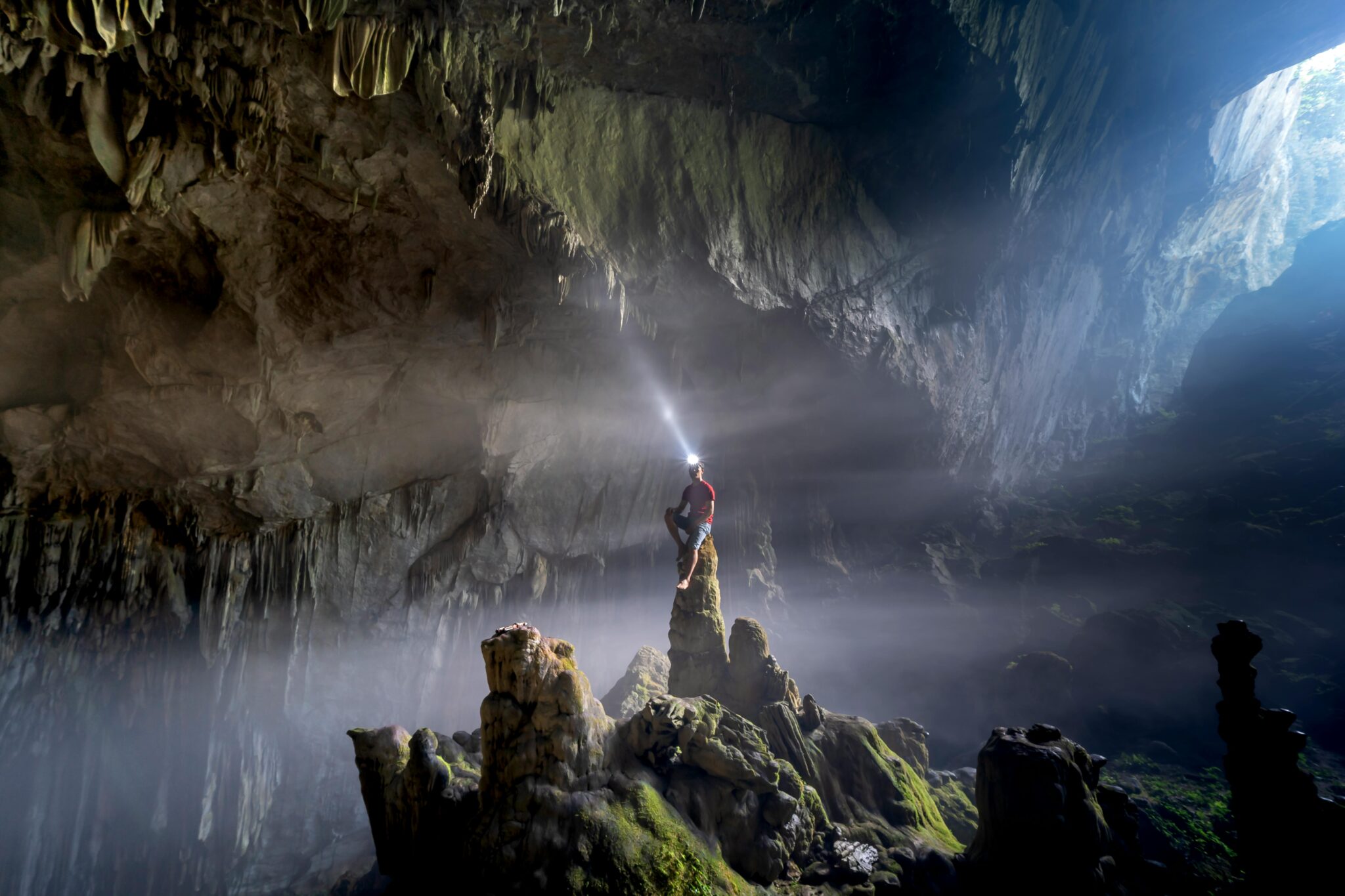 Adventure Calls: The 10 Best Caves to Go Spelunking – growmylifestyle.com