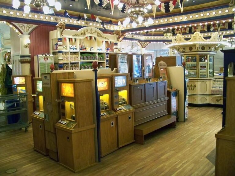 Coin-Op Fun: A Pictorial Look Back at the Origins of Penny Arcades ...