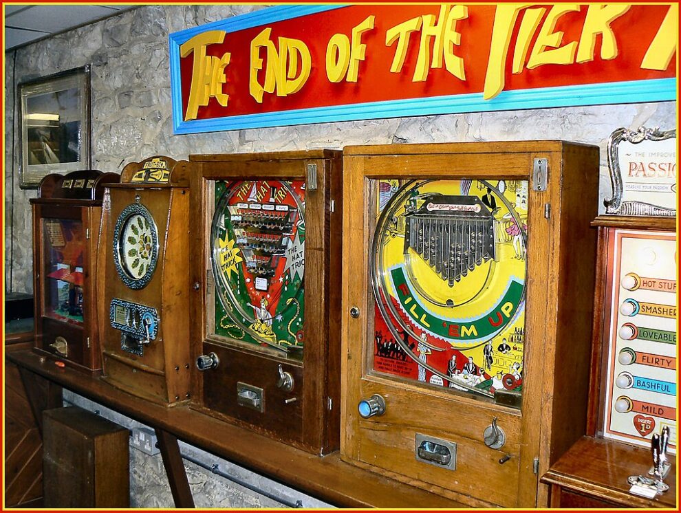 Coin-Op Fun: A Pictorial Look Back at the Origins of Penny Arcades ...