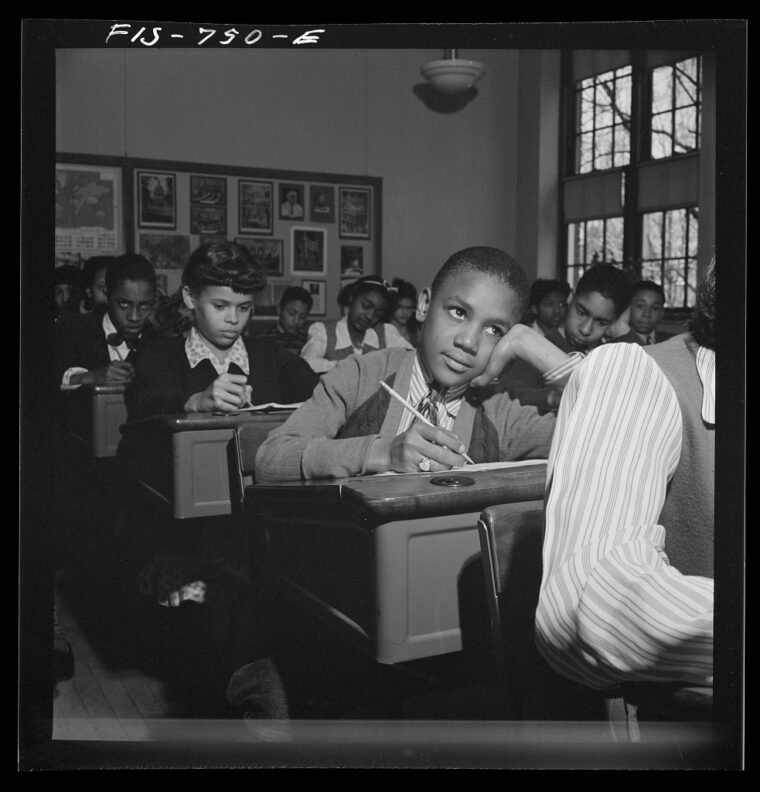 Back to School, Old-School: A Photo Journey Through Vintage Classrooms ...