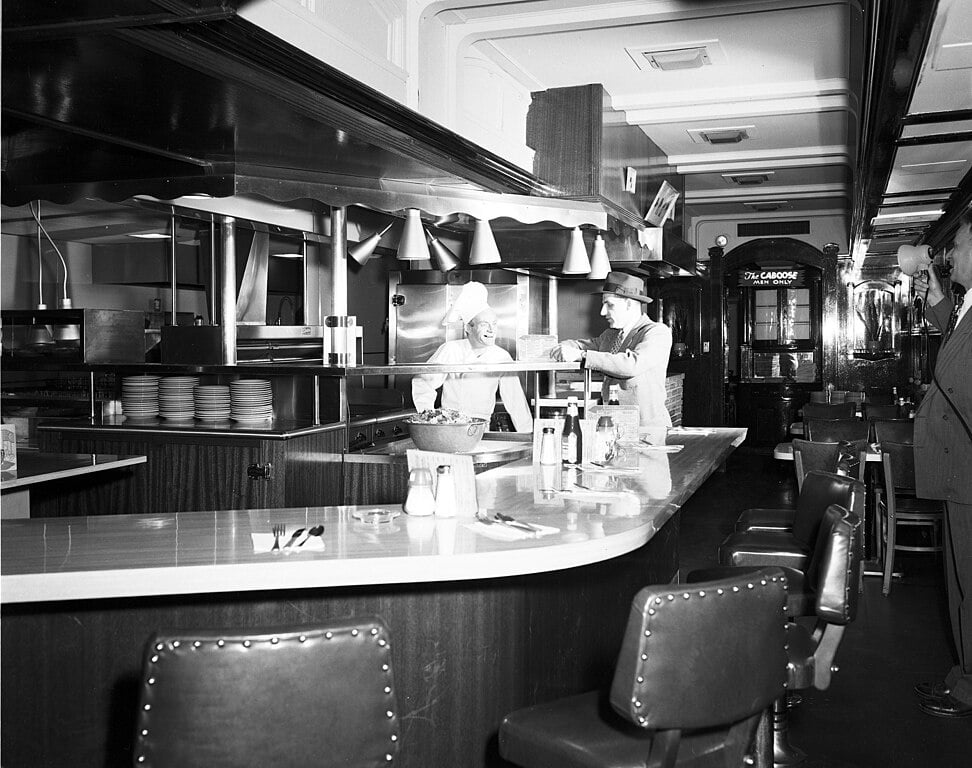 Table for Two, 50s Style: A Gallery of Classic American Diners from a ...