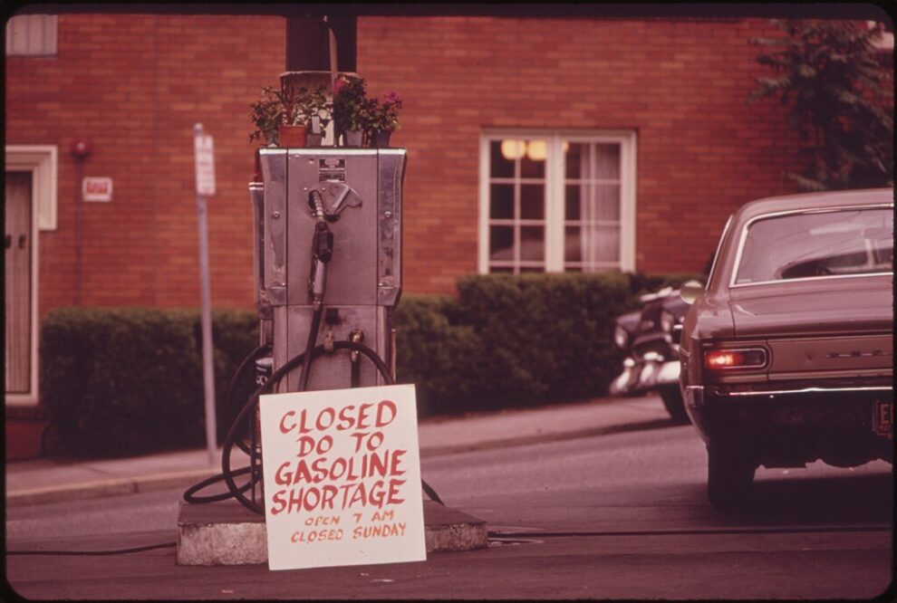 A Photo Gallery of America’s 1970s Gas Stations: Lines, Flags, and Fuel ...
