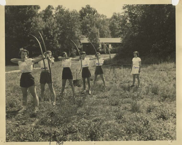 Campfire Memories: 25 Nostalgic Summer Scenes from Vintage America ...