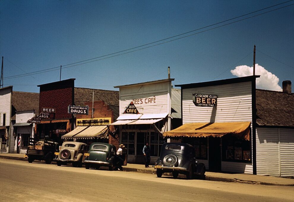 In Living Color: Americana Photos Capturing Life and Change in 1940s ...