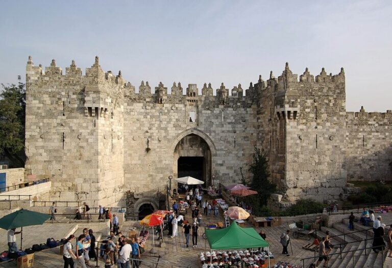 15 of the World’s Most Majestic Ancient Cities Where History Still ...