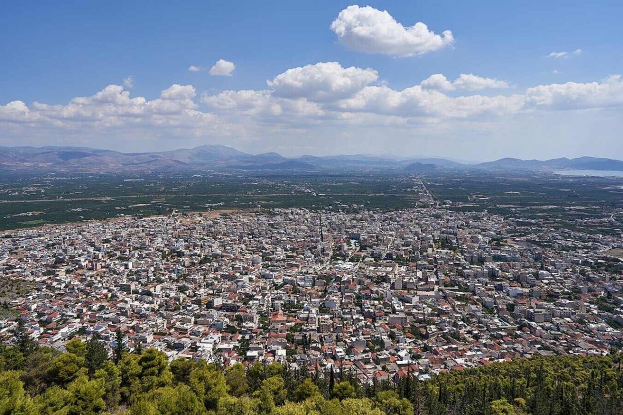 15 Ancient Cities That Are Still Alive—and Have Been for Thousands of ...
